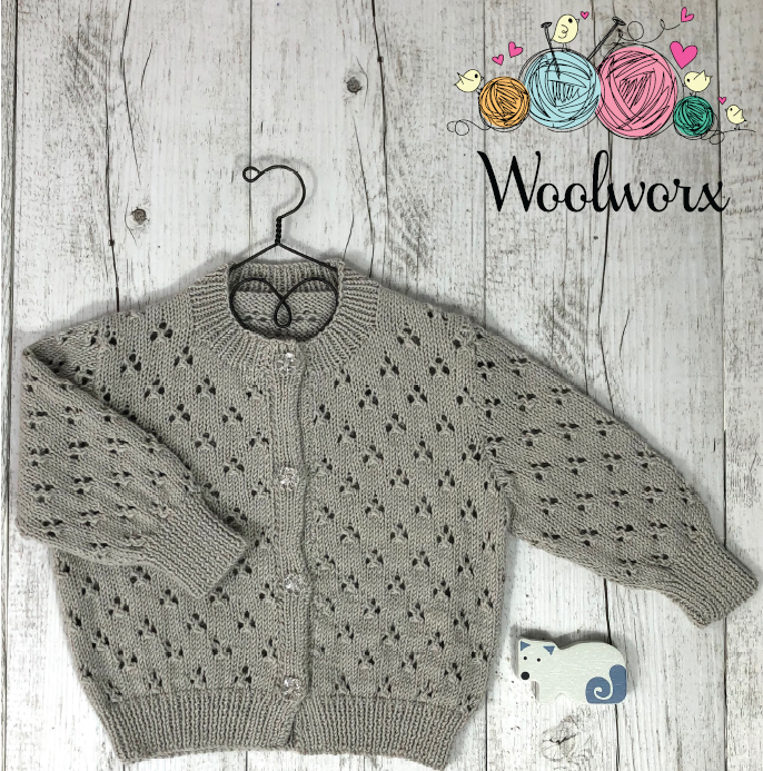 FREE PATTERN: Woolworx Eight Eyelet Cardigan