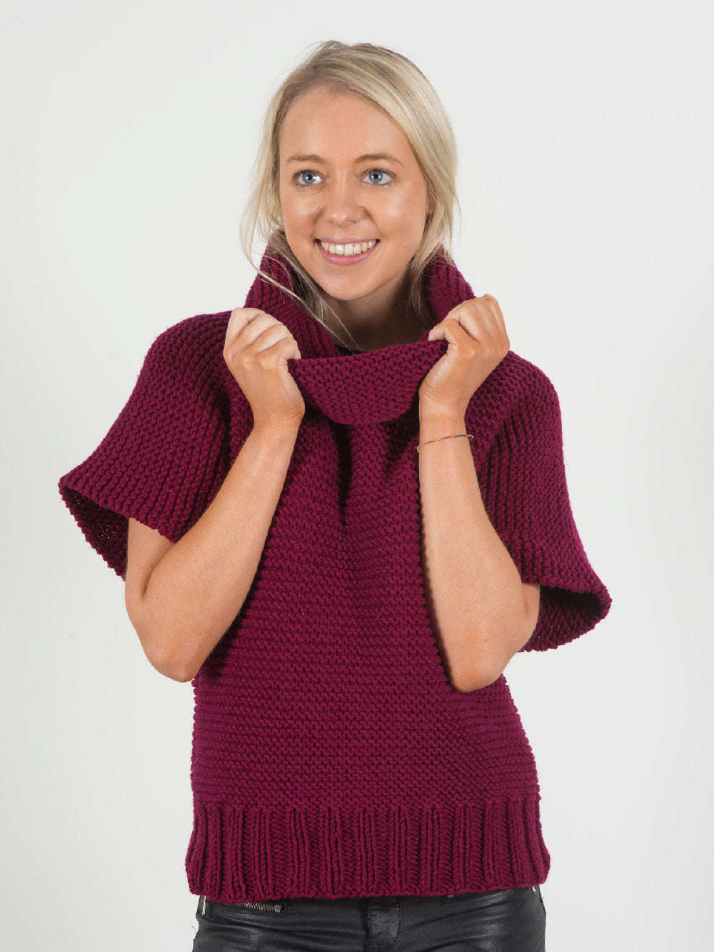 FREE Knitting Pattern Download - Abbraccio Easy Top – Woolworx